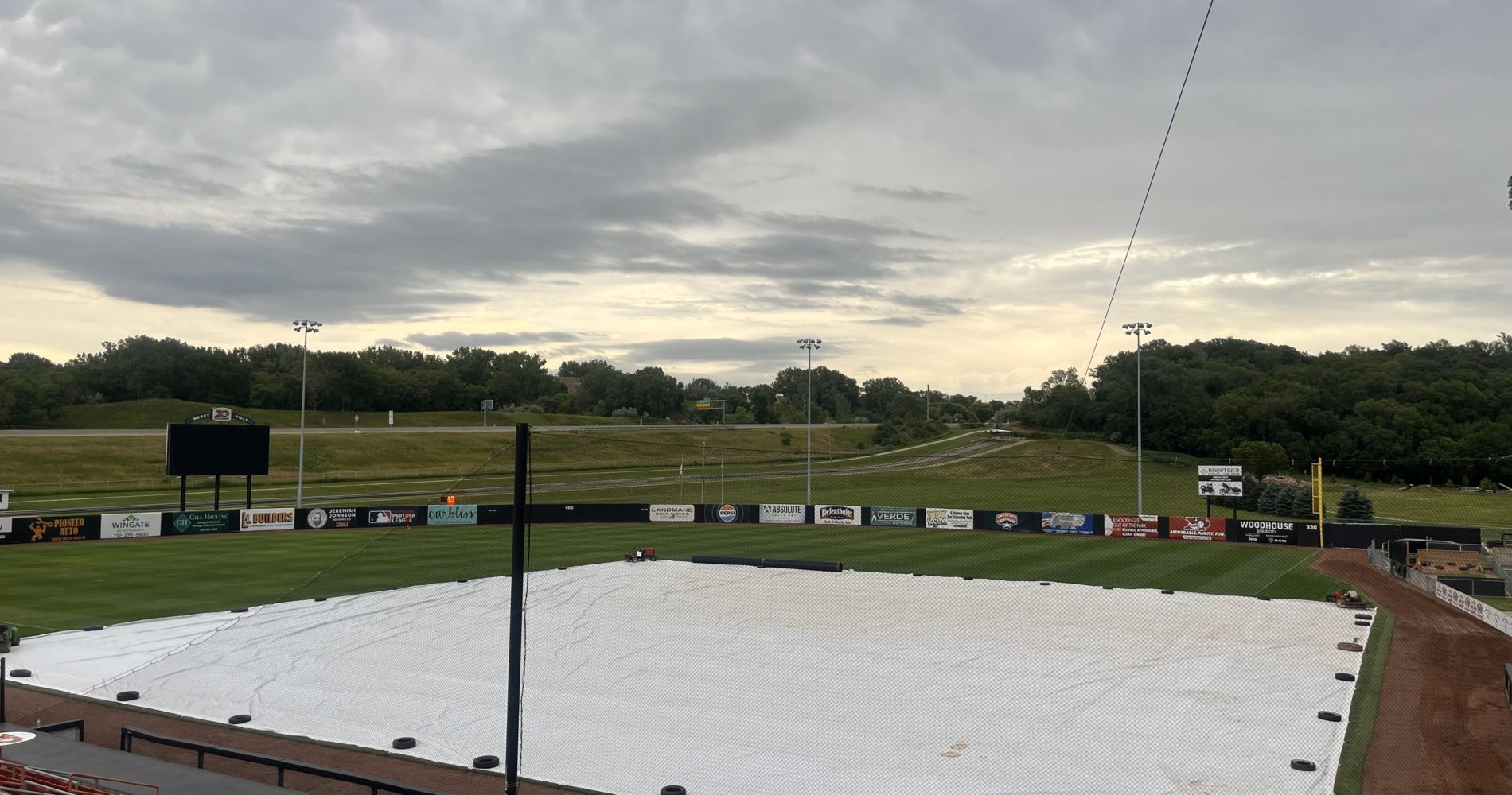 WEATHER POSTPONES SIOUX CITY AND WINNIPEG